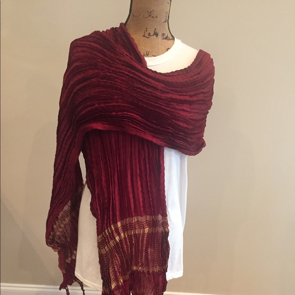 Accessories | Scarfwrap Taffeta Linen Blend In Burgundy And Gold From ...